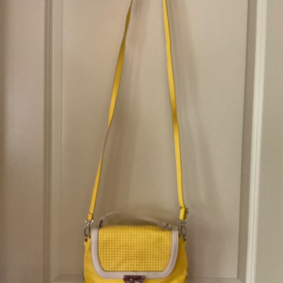 Miche | Bags | Miche Cori Hip Crossbody Bag In Mustard Yellow With Tan ...